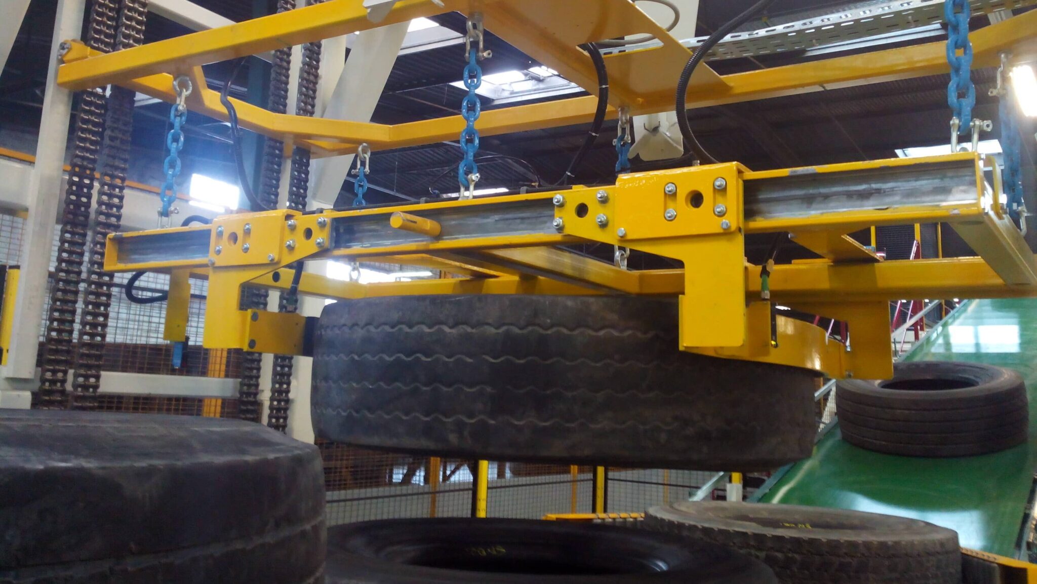 solution-industrie-pneumatique-manutention-pneus | ALFI Technologies